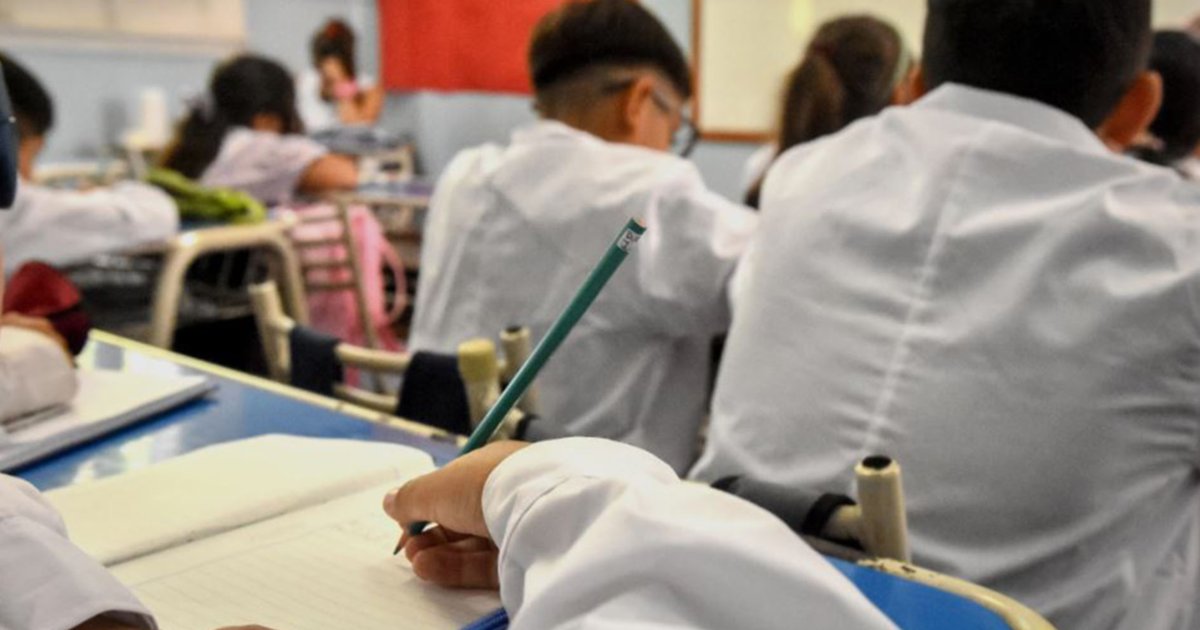 Cómo tramitar la ayuda escolar de 70 mil pesos | El Diario de la República Cómo tramitar la ayuda escolar de 70 mil pesos | El Diario de la República