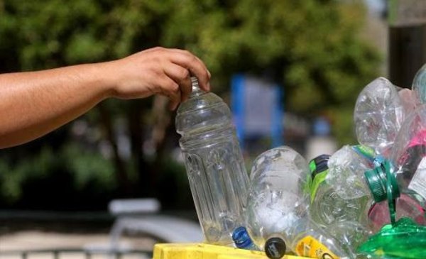 Colocarán Nuevos Puntos Verdes Para El Acopio De Botellas De Plástico