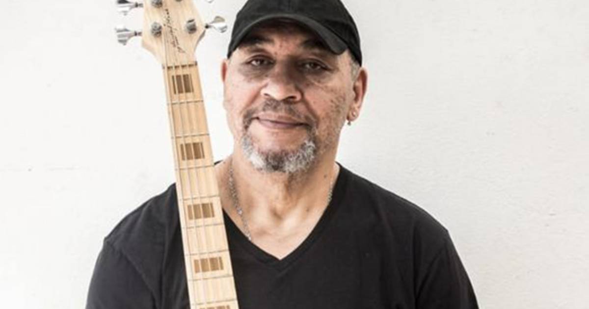 Daniel Maza va tras las guitarras de don Alfredo | El Diario de la ...